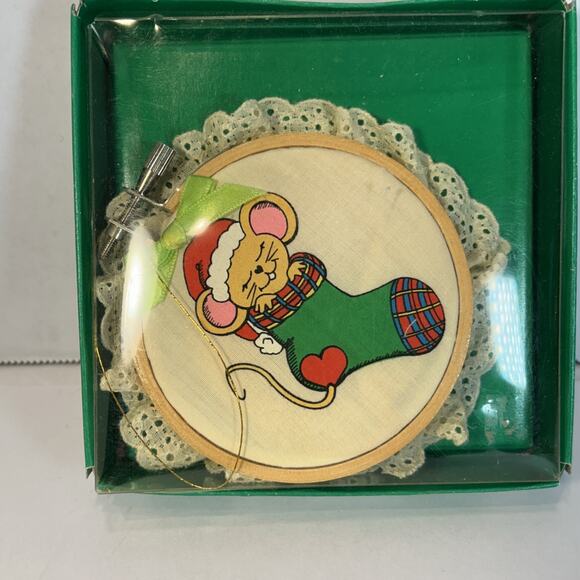 Giftco | Holiday | Vintage 985 Giftco Heart Warmers Wood Cloth ...